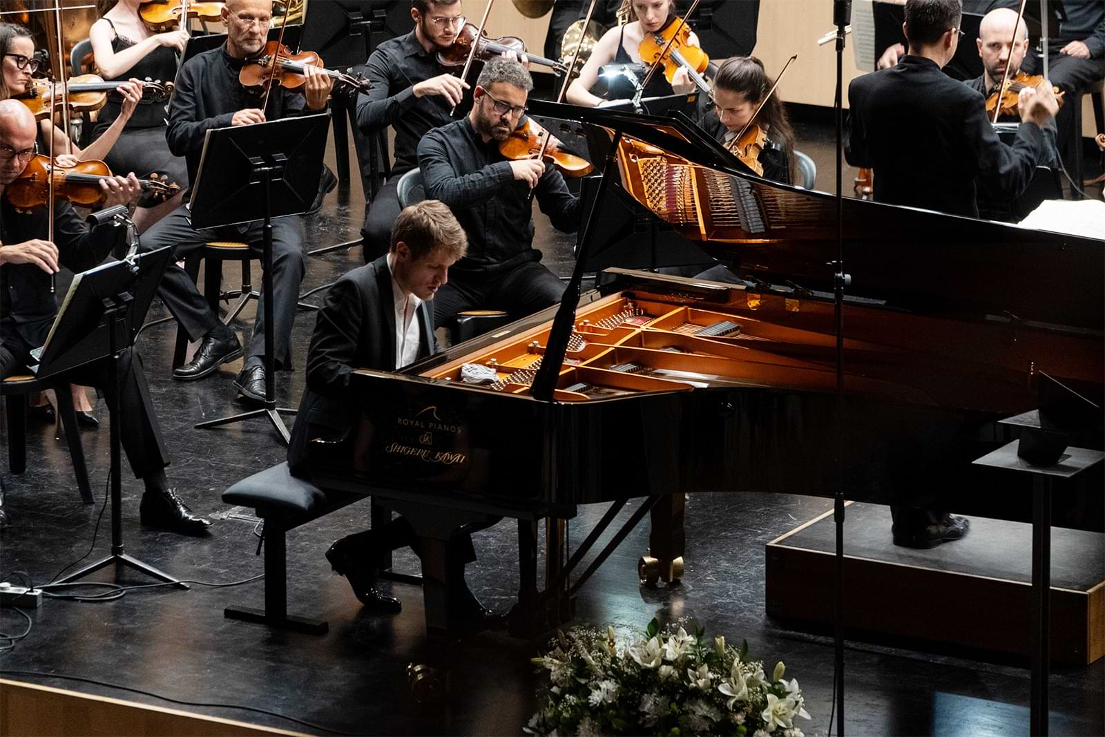 1st Malaga City International Piano Competition: Shigeru Kawai SK-EX ...